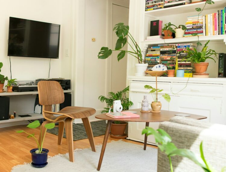 15 unexpected joys of living in a tiny apartment