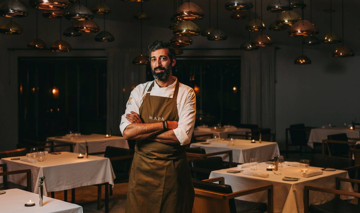 Semanas depois de ter conquistado uma estrela Michelin, chef David ...
