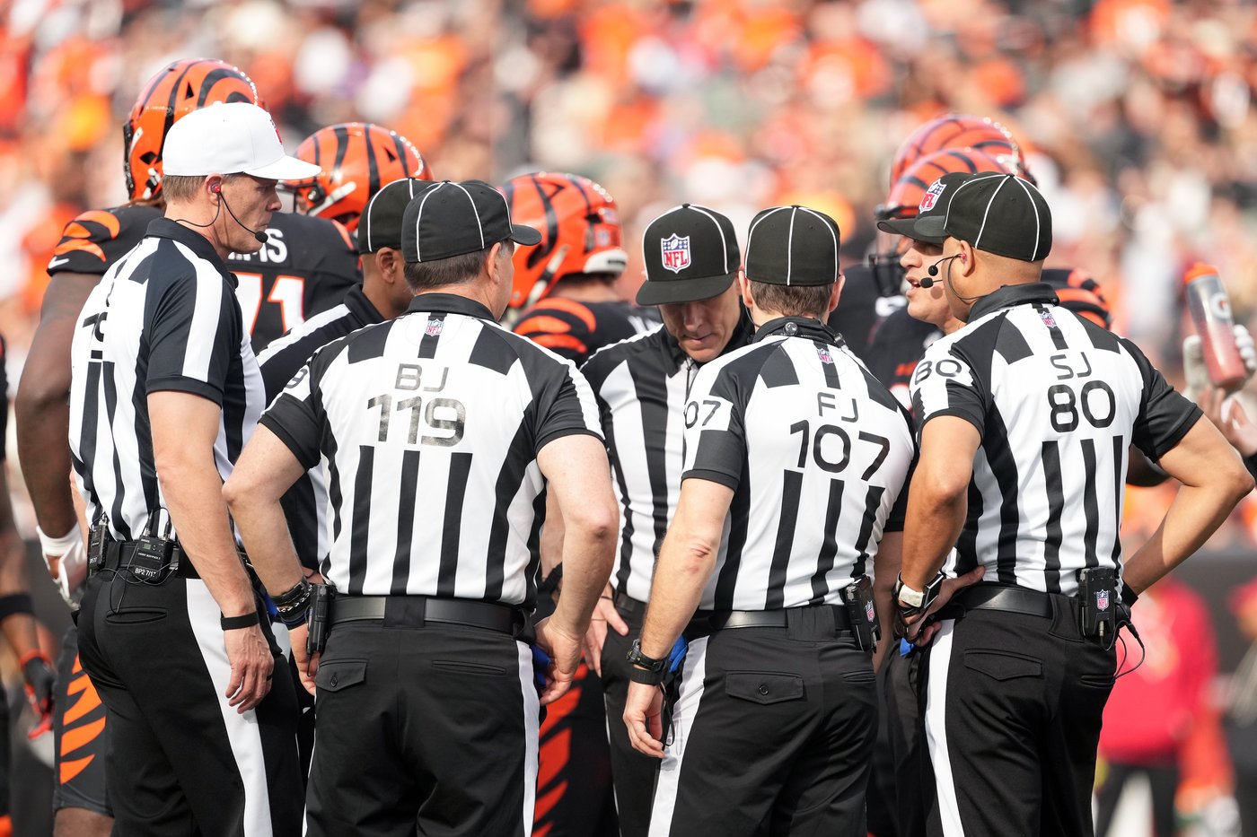 La NFL s'apprête à recruter et à former des arbitres remplaçants, selon ...