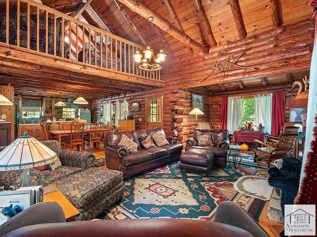 Charming 1985 cabin in Patrick Springs, Virginia, featuring cathedral ...