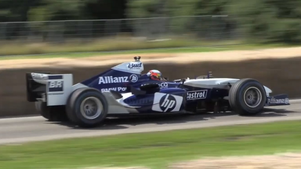 How loud is the Williams FW26 V10 at 19,000 RPM?