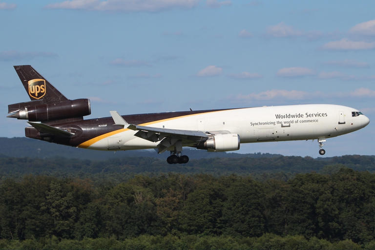 The tiny MD-11 pylon crack that triggered catastrophe