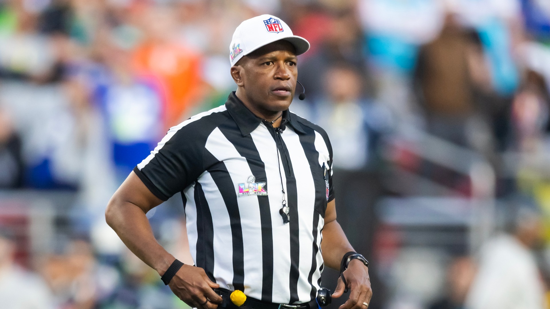 NFL referees demand 10% raise amid contract disputes