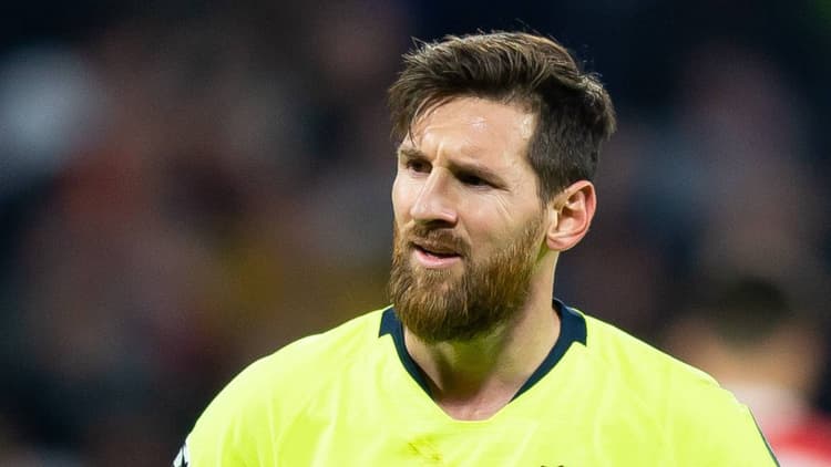 Lionel Messi: Old Barcelona wounds reopened by new contract claim