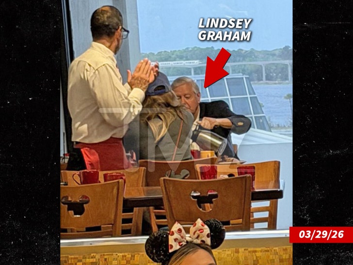 Lindsey Graham lives it up at Disney World during partial government ...