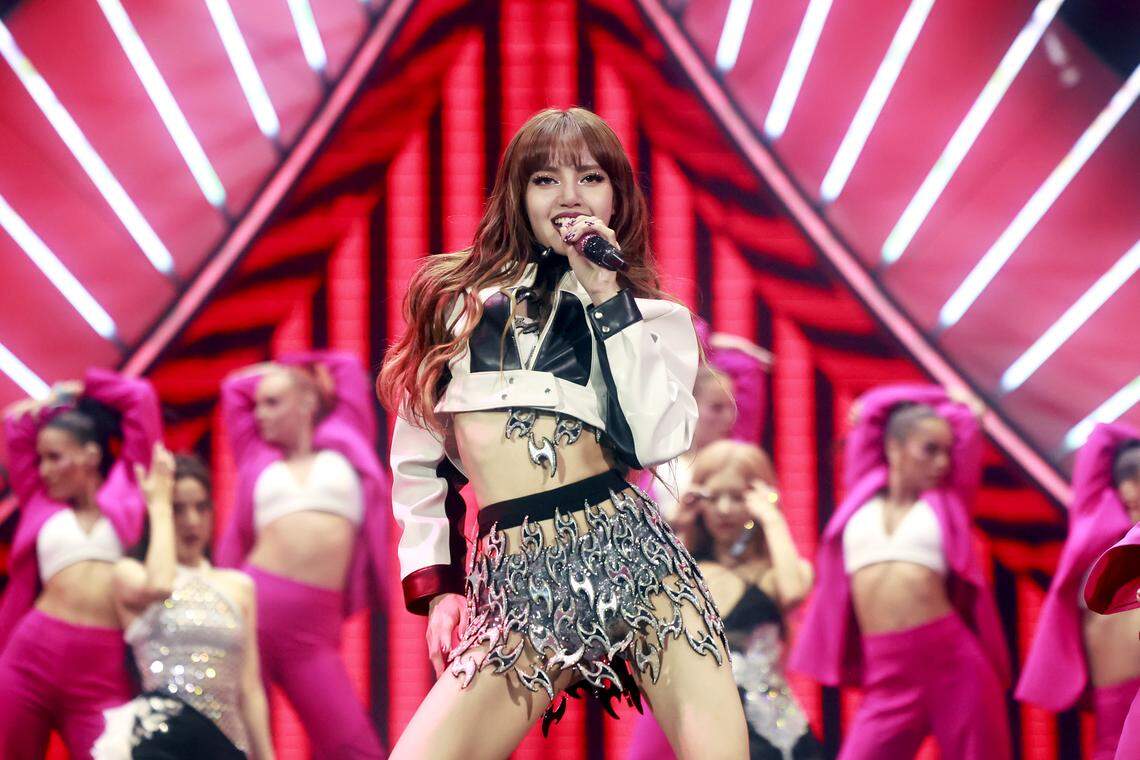 Blackpink's Lisa just became the first K-pop artist to land a Las Vegas ...