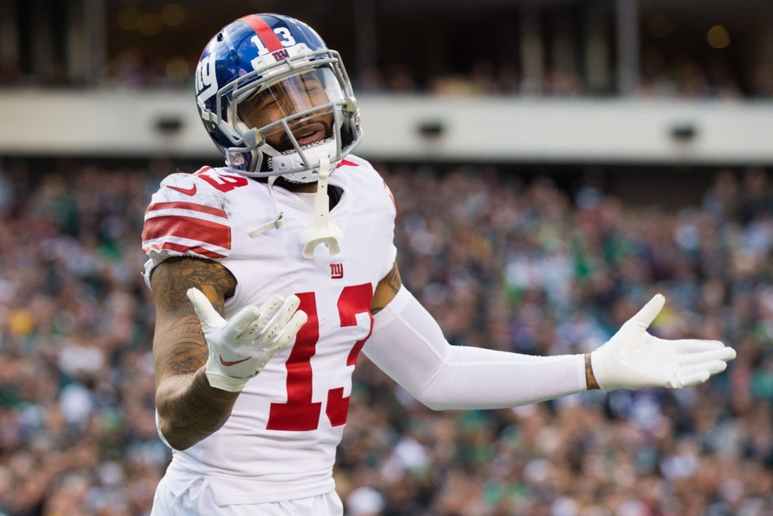 Hurting Giants add WRs Odell Beckham Jr., Braxton Berrios