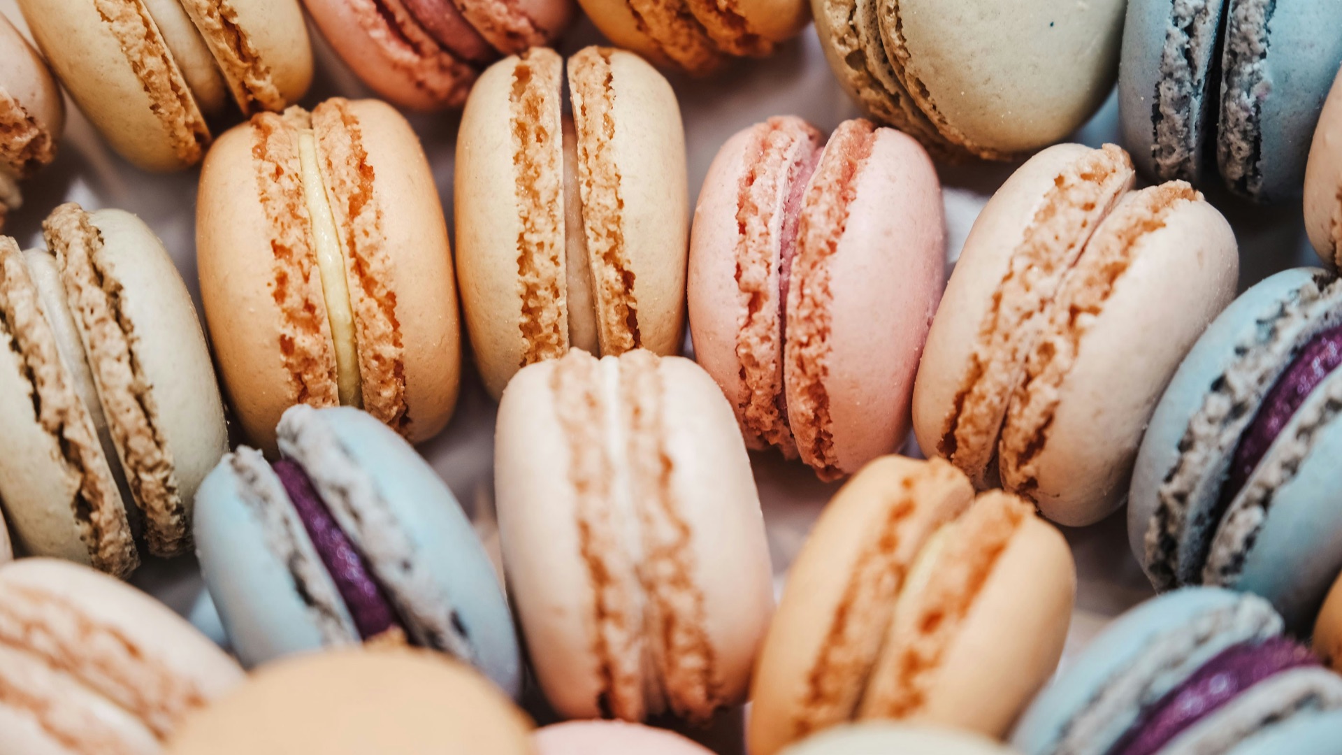 10 hardest desserts to make & 10 easiest to whip up