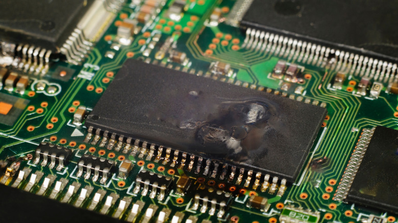 Is It Okay To Buy A Used Power Supply 4 Reasons Why You Should Avoid It