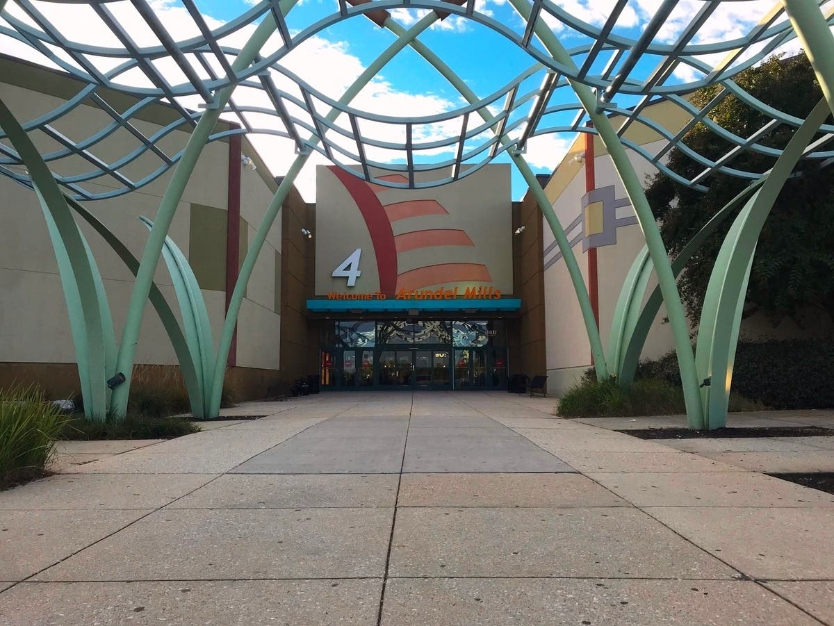 Charges revealed in case of 3 men arrested after mall shooting, records ...