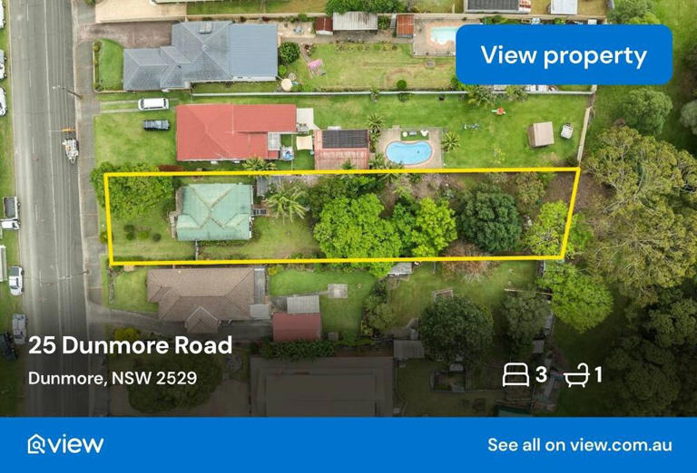 'It's in pretty basic condition': Bulli home fetches $2.5m under the hammer