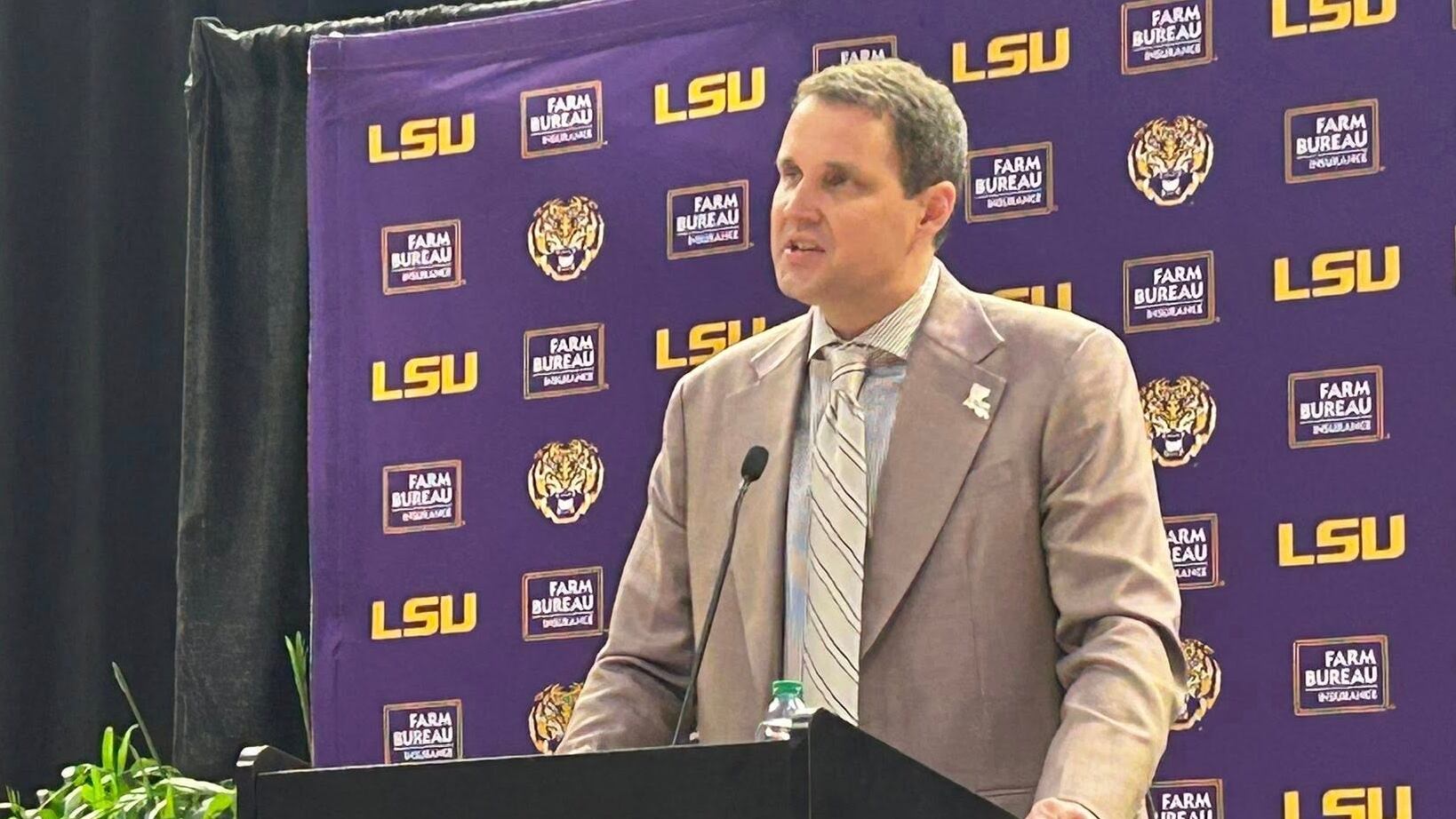 Will Wade vows instant turnaround as he returns to LSU