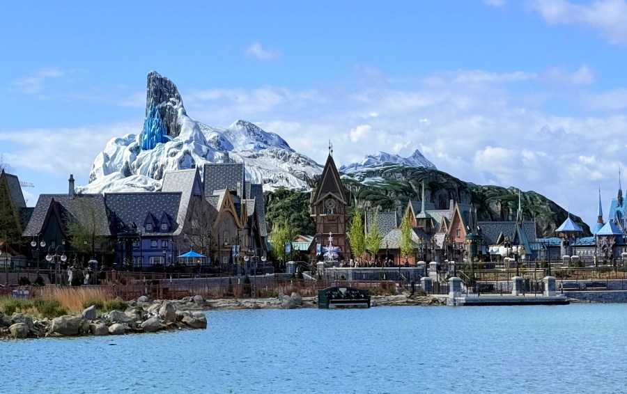 Disney brings ‘Frozen’ to Paris as Disney Adventure World ...