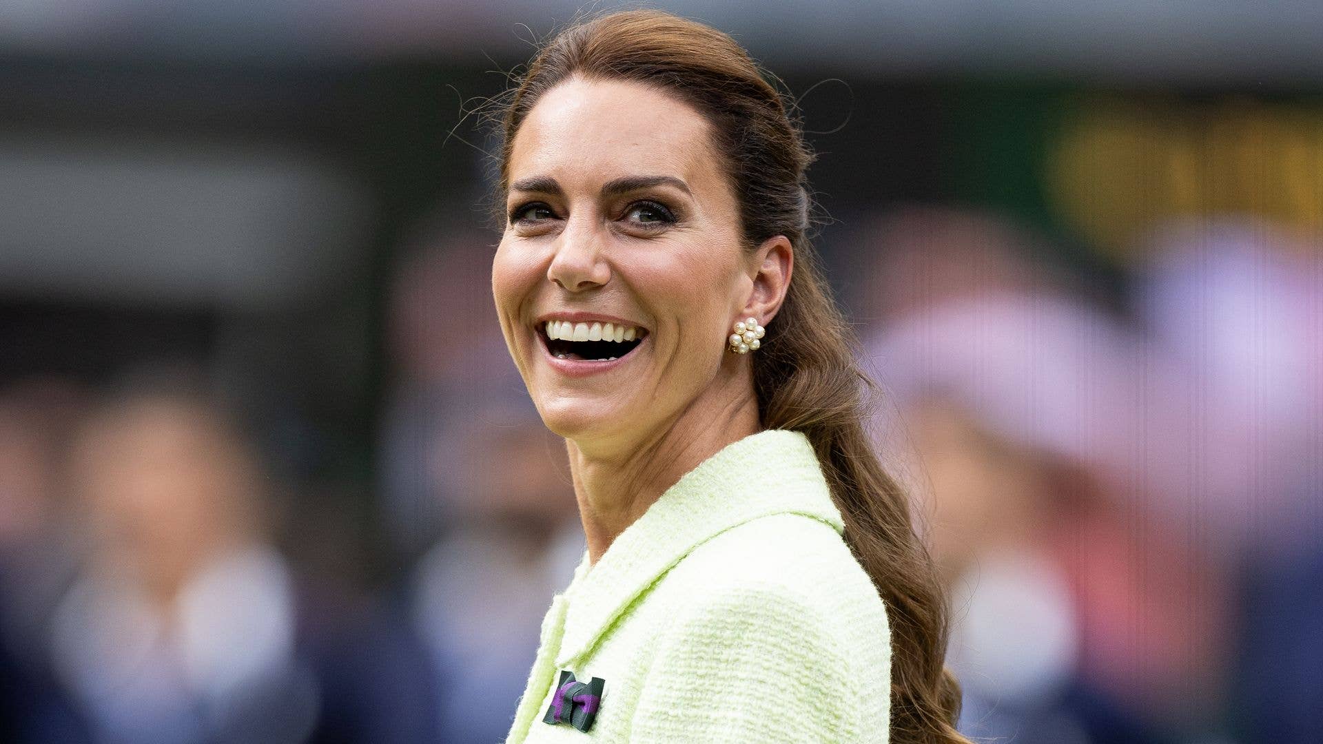 Princess Kate's supermodel moment in heatwave-ready white shorts