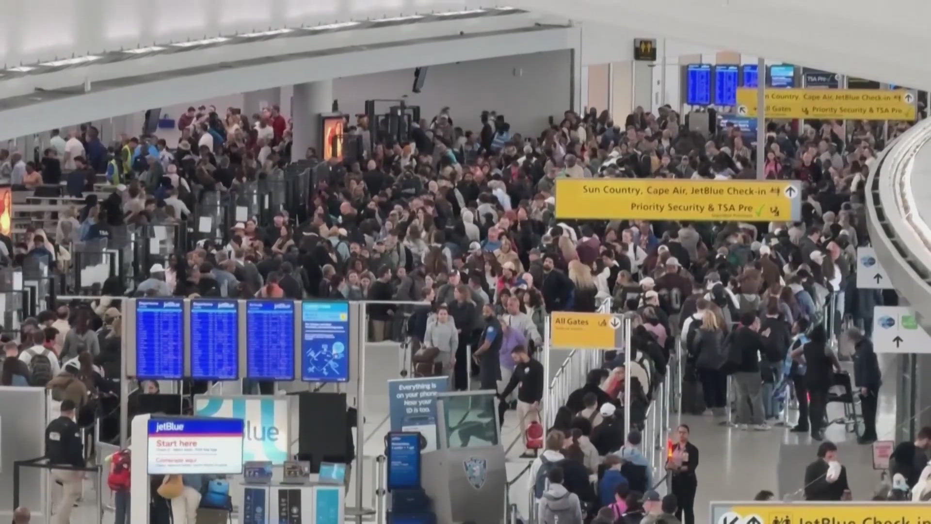 TSA workers may soon get paid thanks to executive order from president