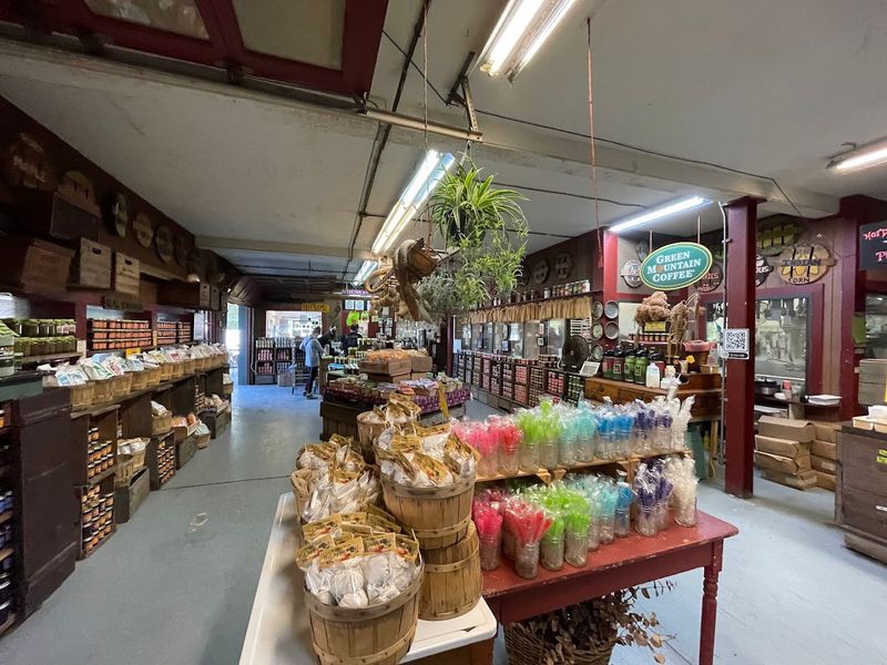 Old-fashioned New York farm store that offers fresh produce straight ...