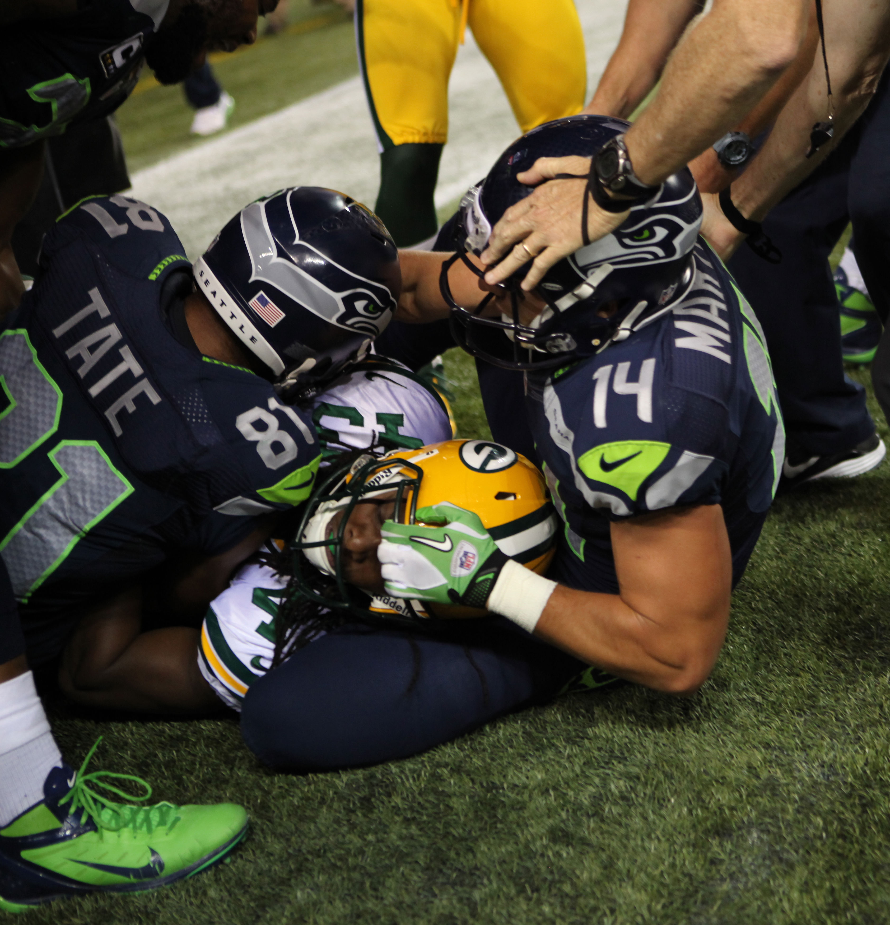 Report: NFL is moving forward with hiring replacement refs