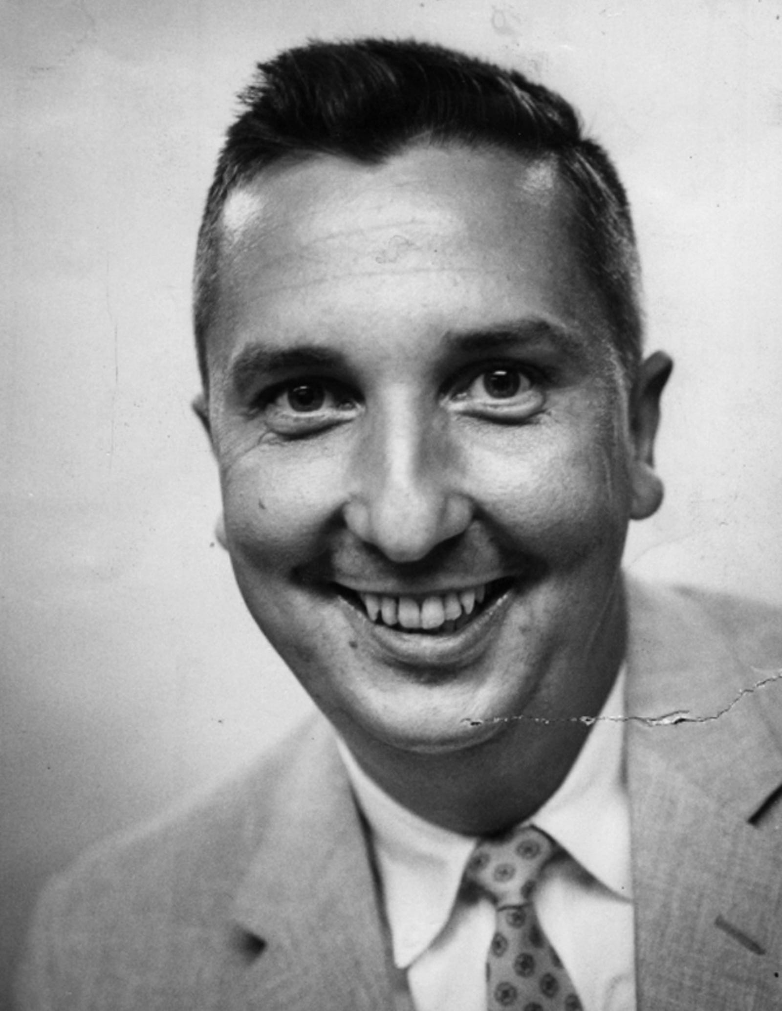 Frank Weikel, former Enquirer columnist who made headlines, dies at 95