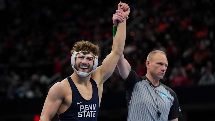 Penn State's Mitchell Mesenbrink wins Hodge Trophy after calling it ...