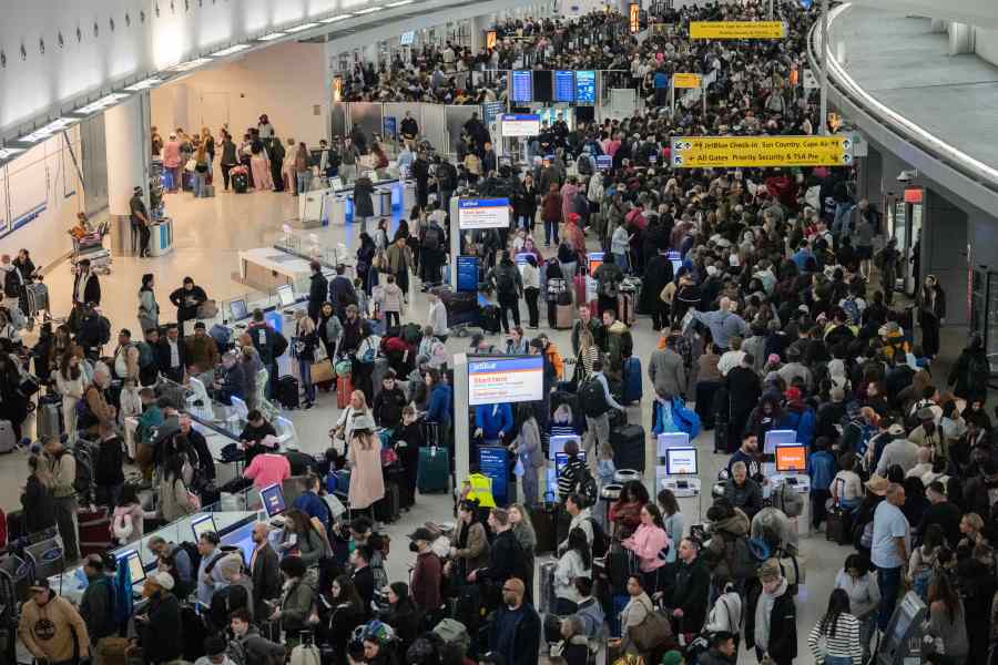 TSA wait times at JFK, LaGuardia and Newark airports: Real-time ...