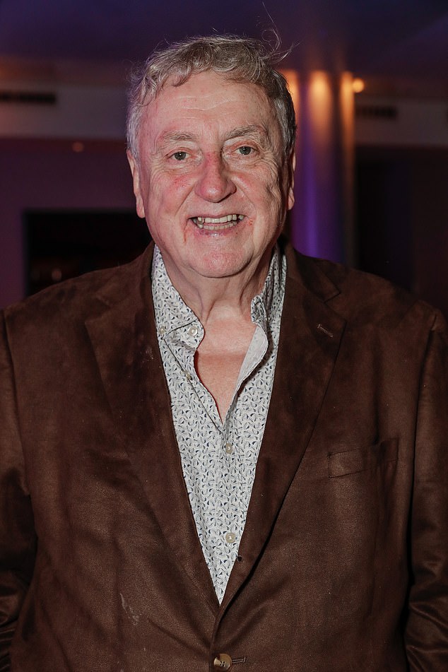 Holby City and Midsomer Murders star Desmond Barrit dies aged 81