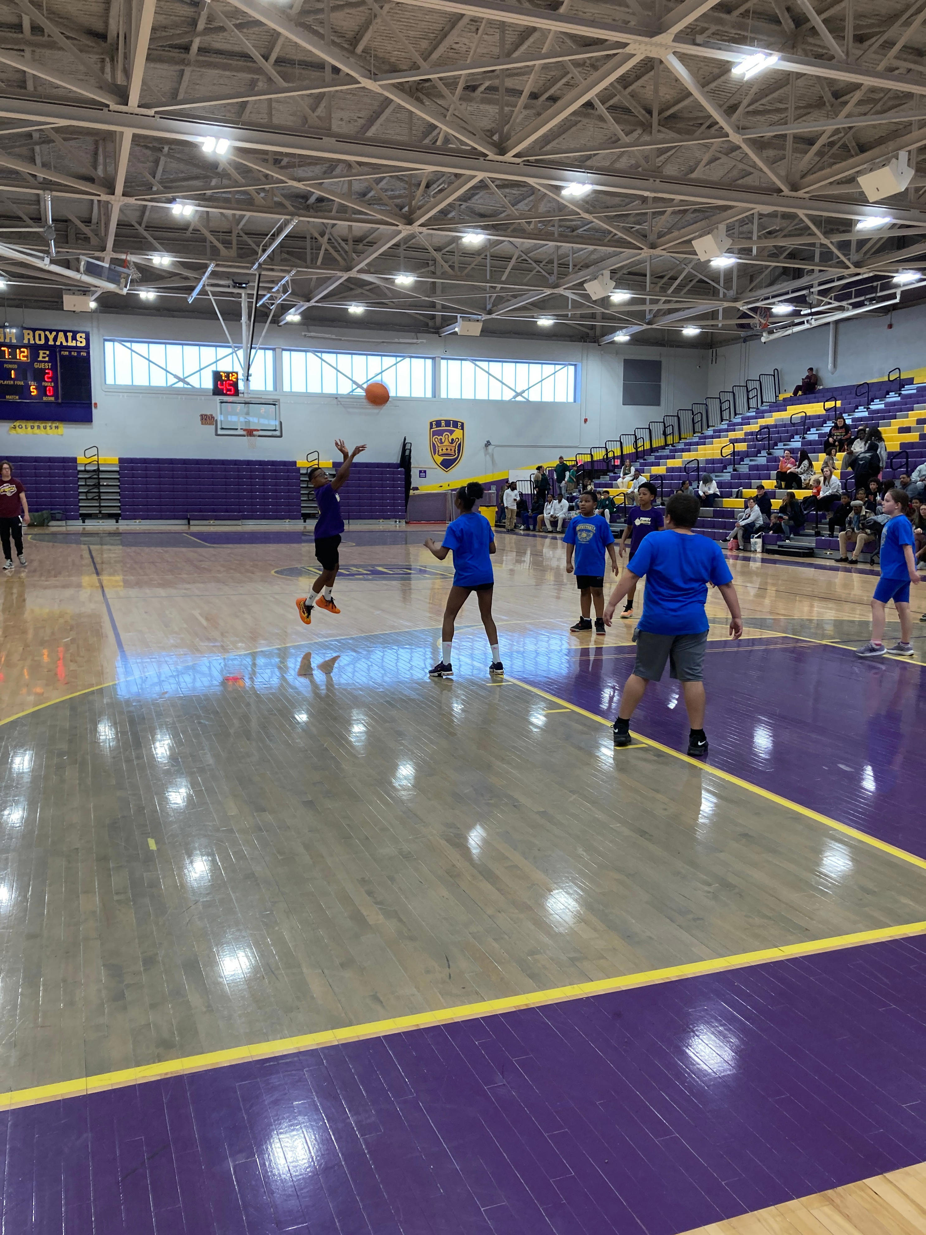 See highlights from Erie elementary school Royal Basketball Tournament