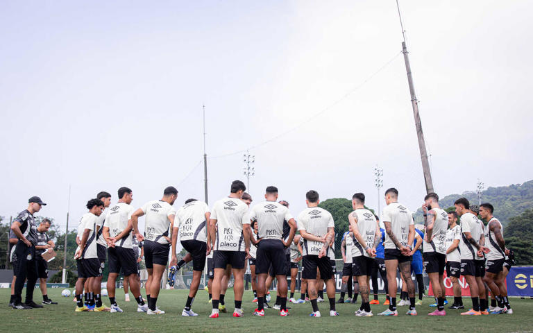 Cuca ajusta equipe e lida com desfalques; veja provável escalação do Santos