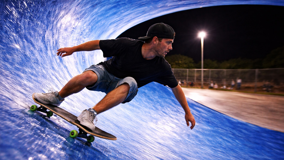 Epic tarp surfing ride shows high speed movement