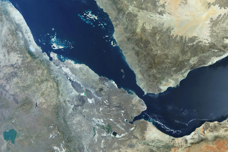 Options dwindle for getting oil out of Middle East if Bab-el-Mandeb ...