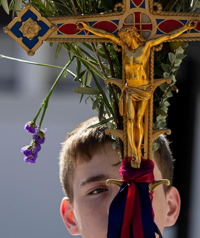 Photo gallery: Celebrating Palm Sunday as Holy Week begins
