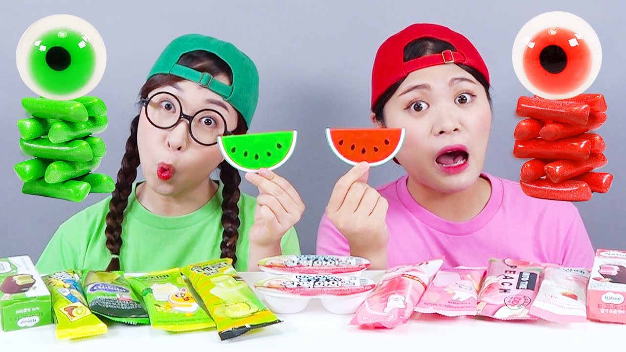 Es krim merah vs es krim hijau tantangan DONA