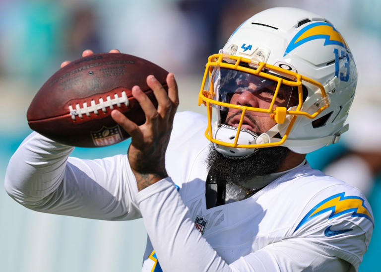 Rams connected to WR Keenan Allen amid Davante Adams trade talk