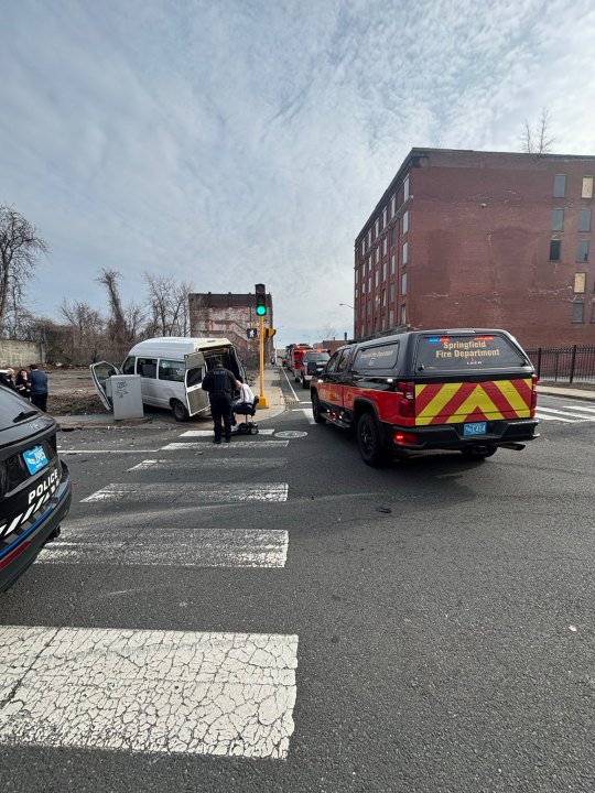 Two-vehicle crash at Springfield intersection leaves one injured