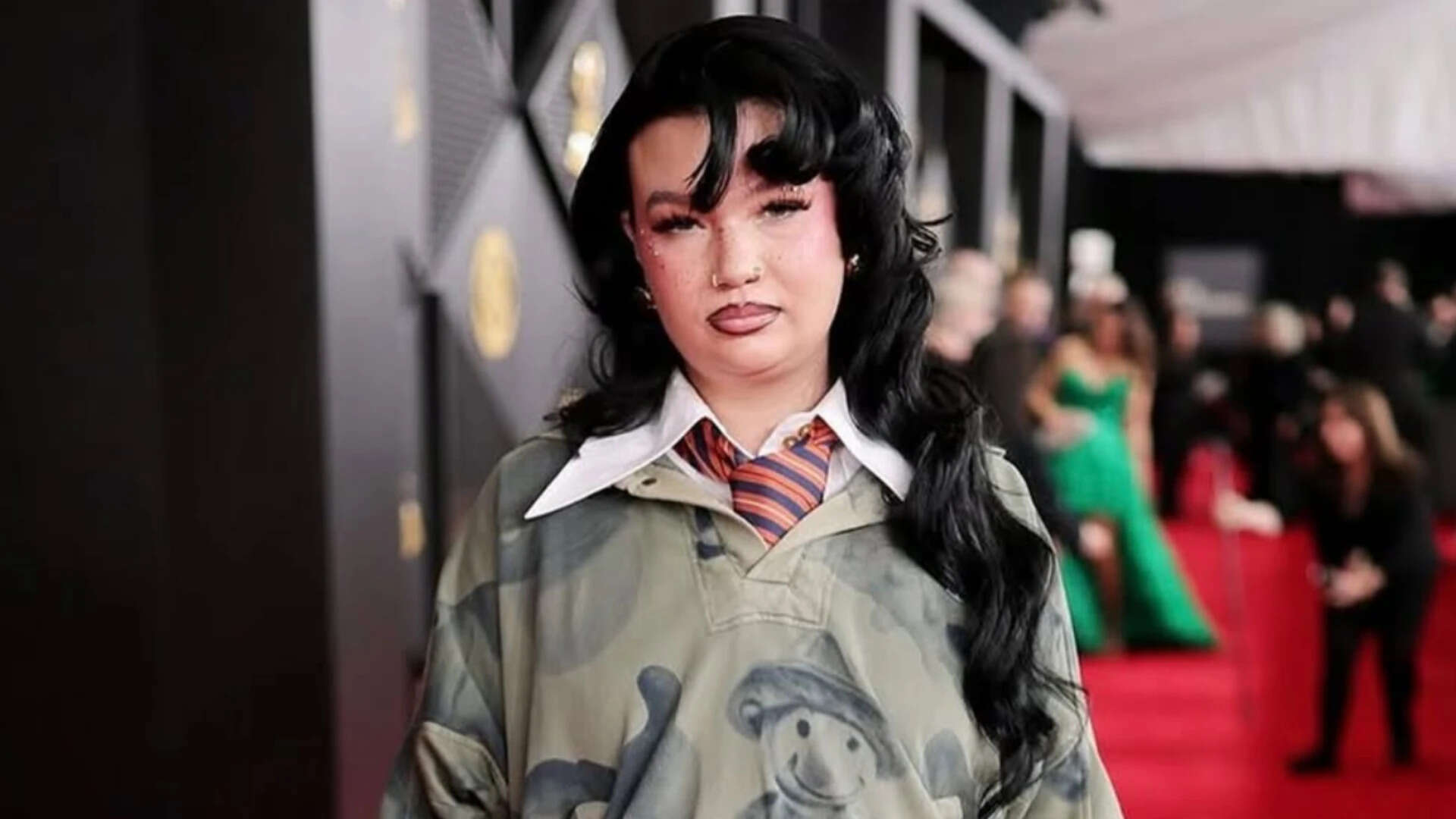 Lola Young reveals she’s in drug recovery following 2025 on-stage ...