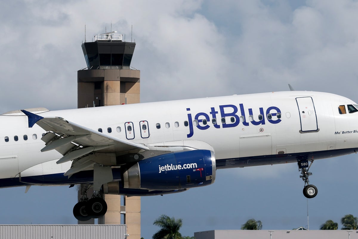 JetBlue raises checked bag fee by at least $4 amid higher fuel costs
