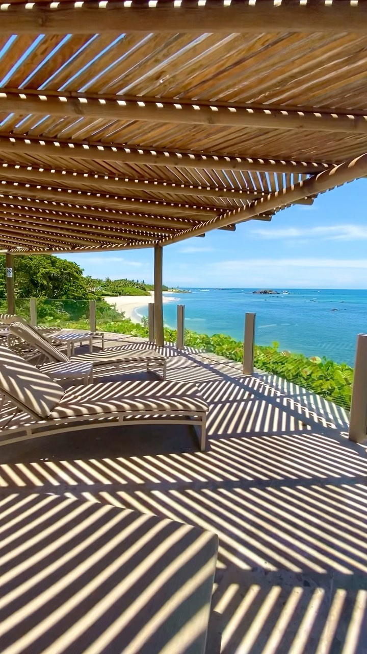 🌴Good vibes & good views at the Four Seasons Punta Mita
