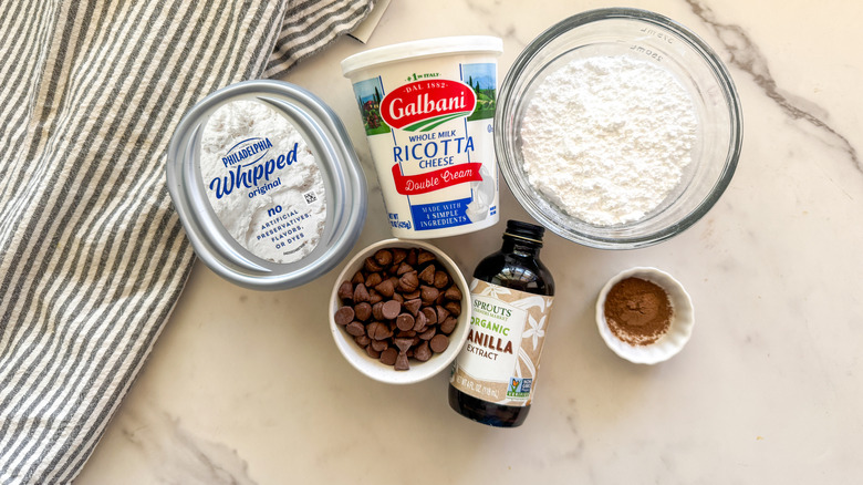 Super simple cannoli dip recipe