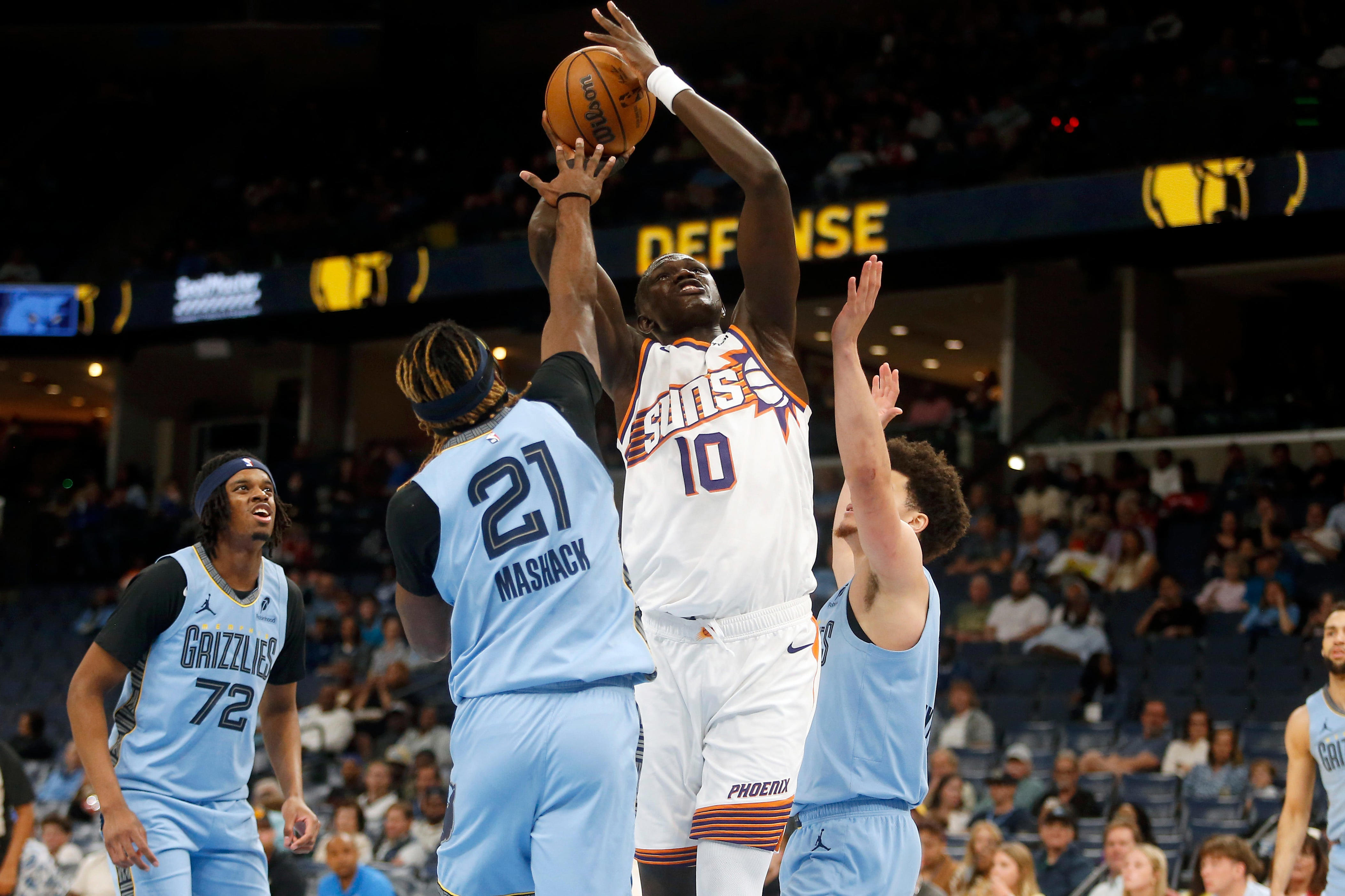 Suns vs Mavericks live updates: Rookie getting 1st career start