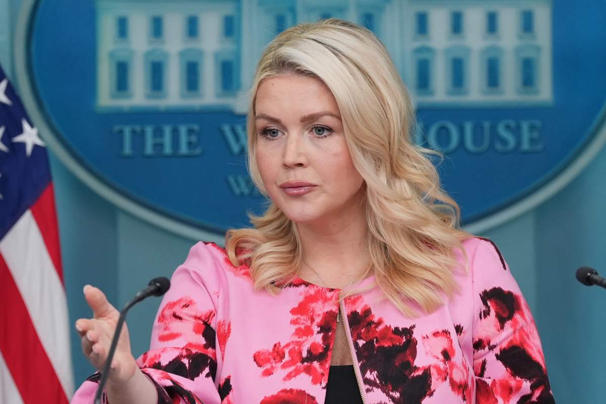 Trump jokes Karoline Leavitt is 'doing a terrible job' over negative ...