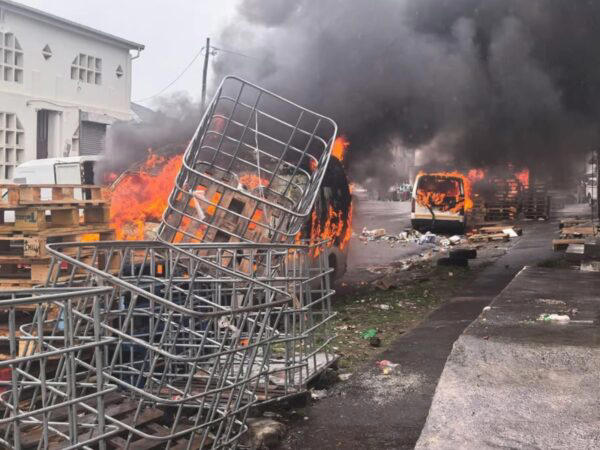 Protesters burn cars over illegal Igbo king crowning in KuGompo
