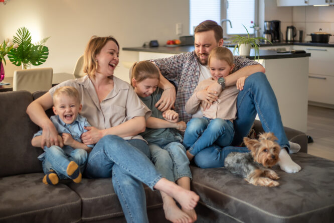 Why firstborn children are likely to earn more, according to study