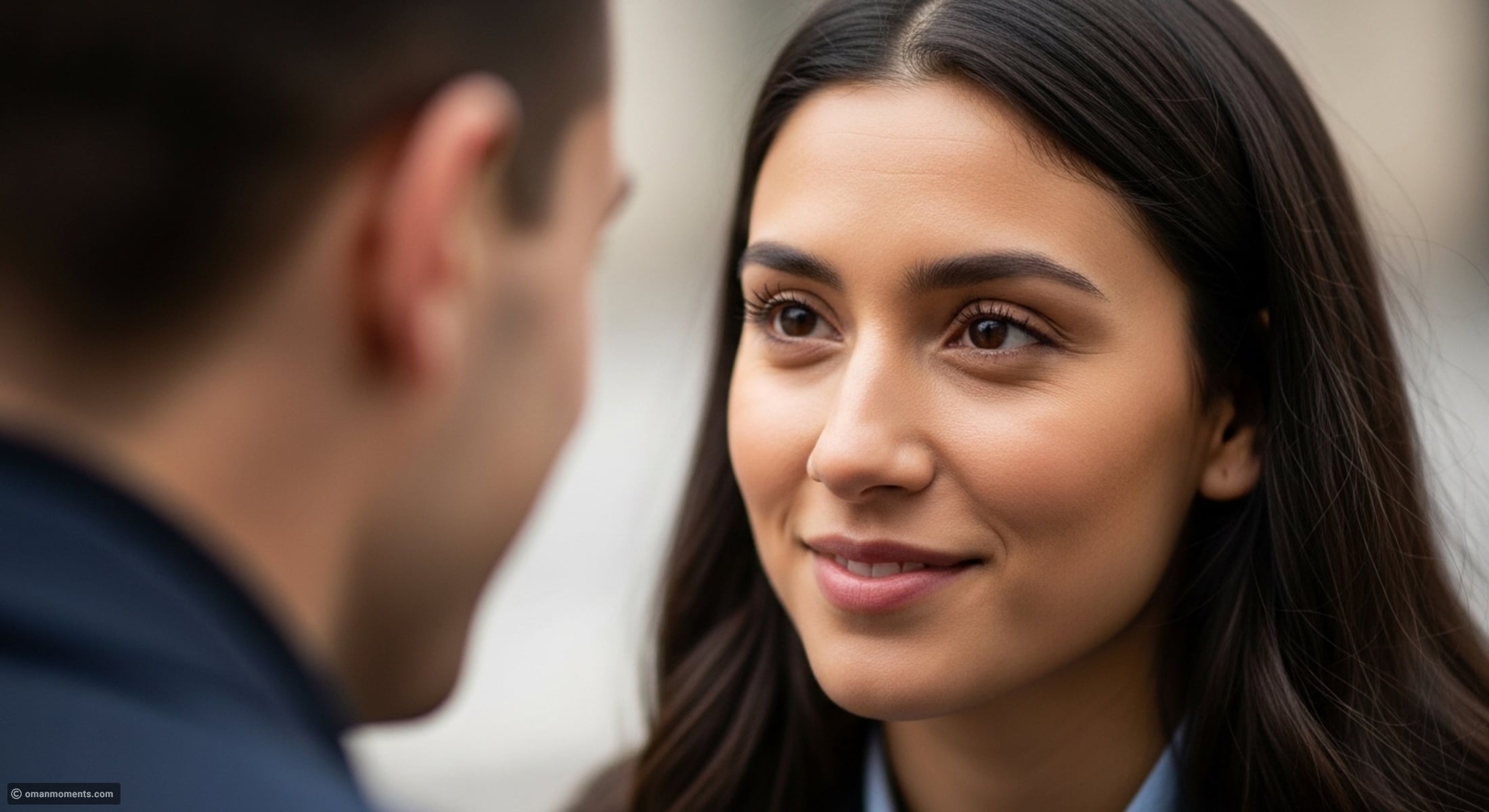 People who smile at strangers during eye contact tend to share these 11 ...