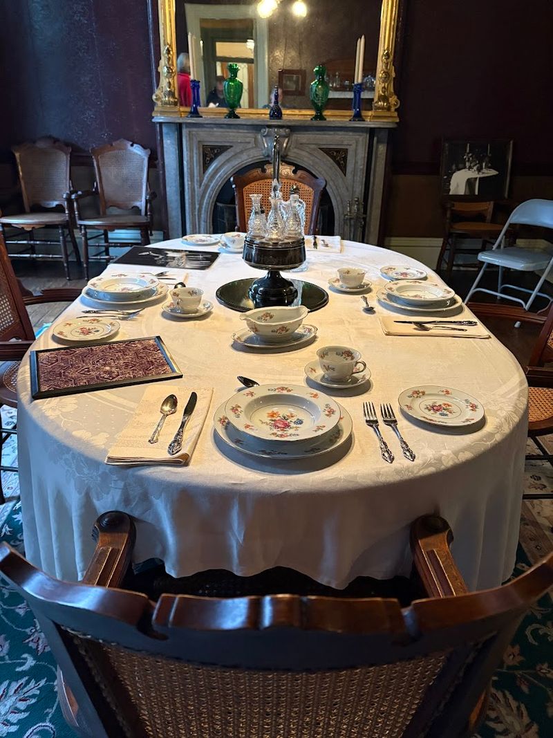 This Oregon mansion from 1878 feels like a perfectly preserved 19th ...