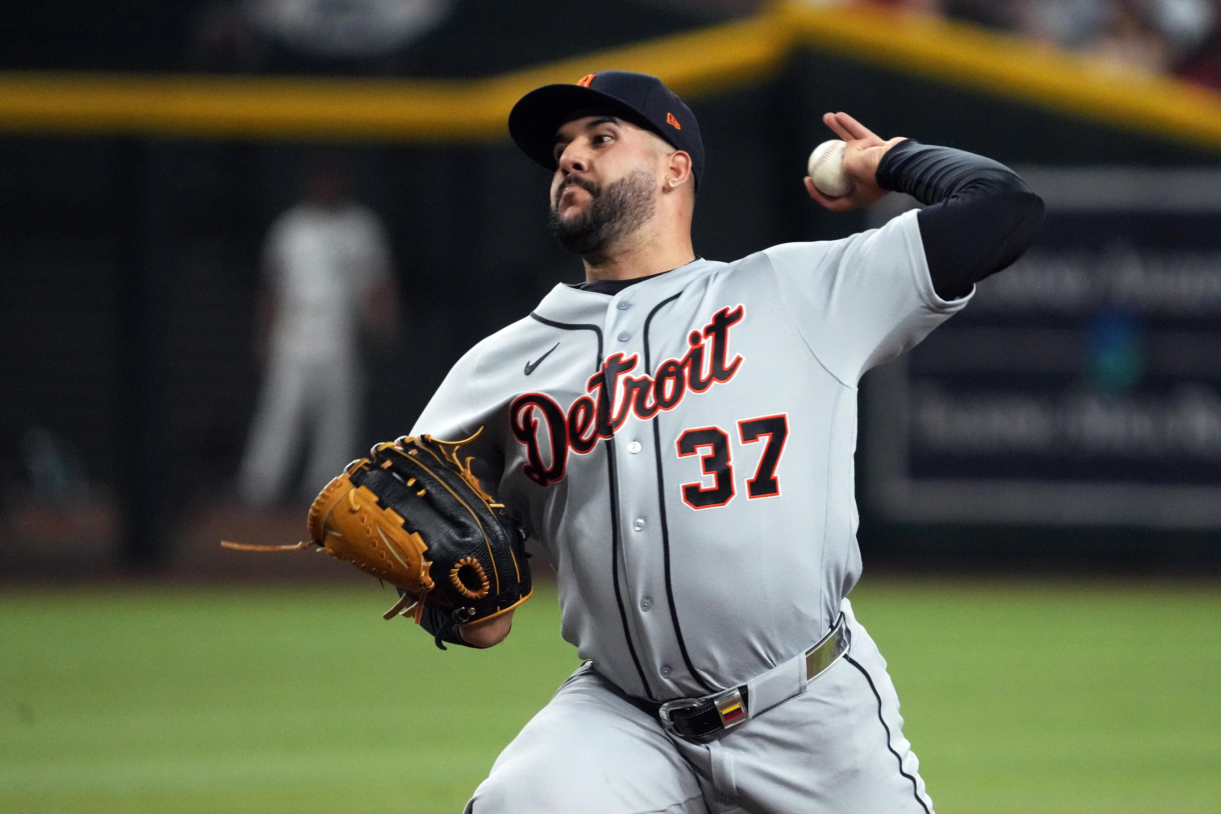Tigers option Enmanuel De Jesus to Triple-A; Burch Smith called up