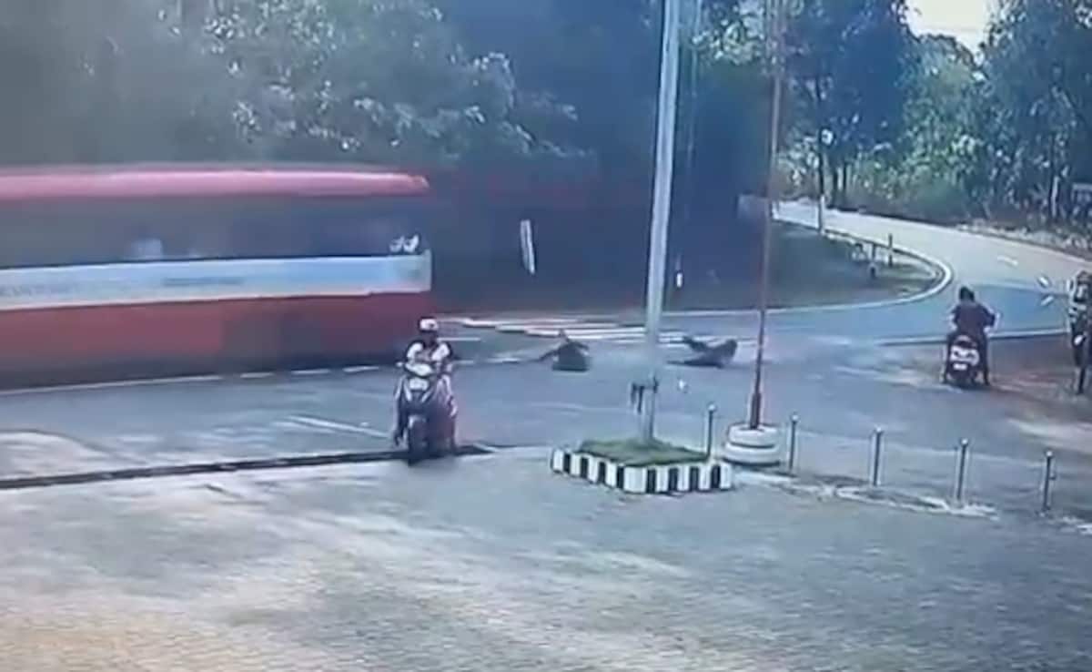 On camera, Karnataka students fall off moving bus as door opens