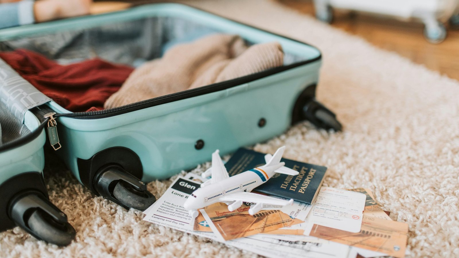 Underrated carry on items frequent travelers never forget to pack