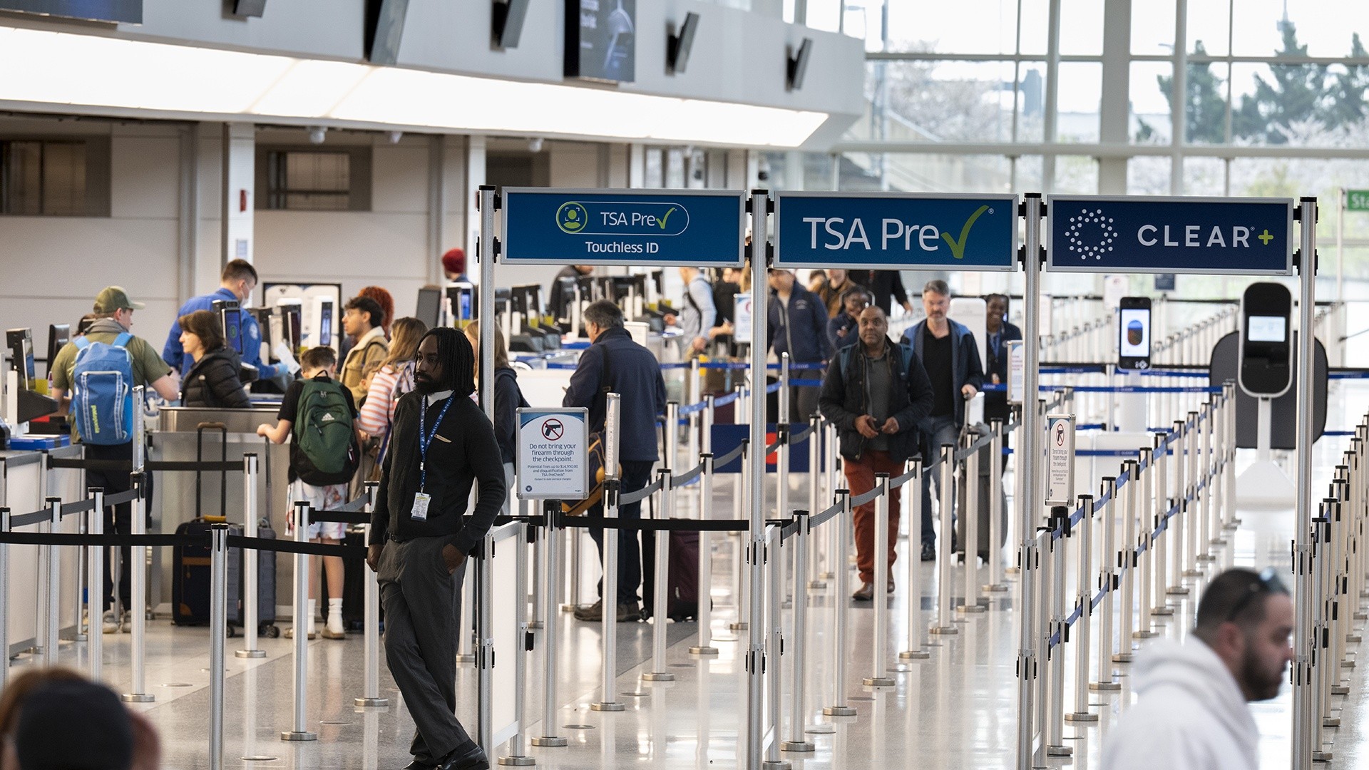 TSA lines ease as workers receive pay and return to work
