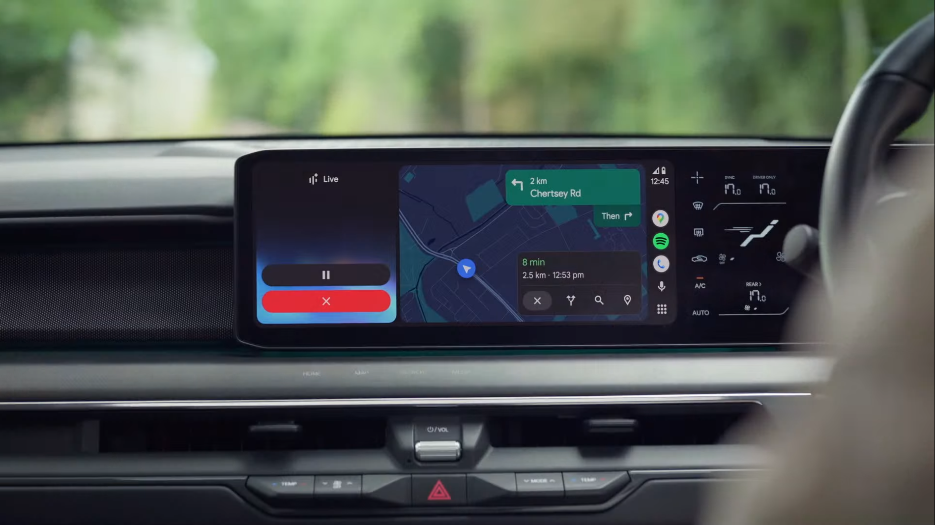Google Maps can now plan EV road trips with charging stops via Android Auto