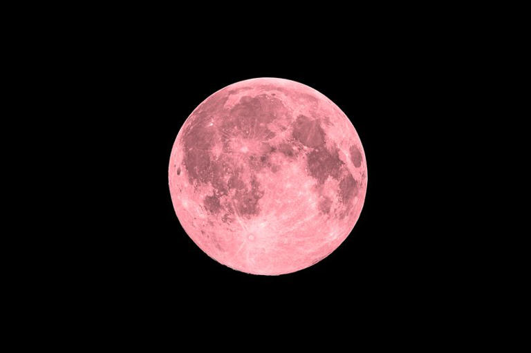 Full pink moon to be visible in the UK this week - why this happens and ...