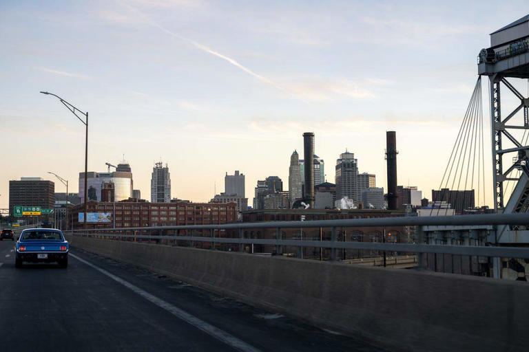 Kansas City keeps growing, gained 13,000 people in 5 years, says new ...
